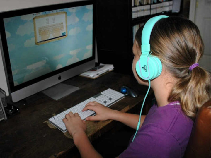 easy-ways-to-help-your-middle-school-student-with-typing-lessons-the
